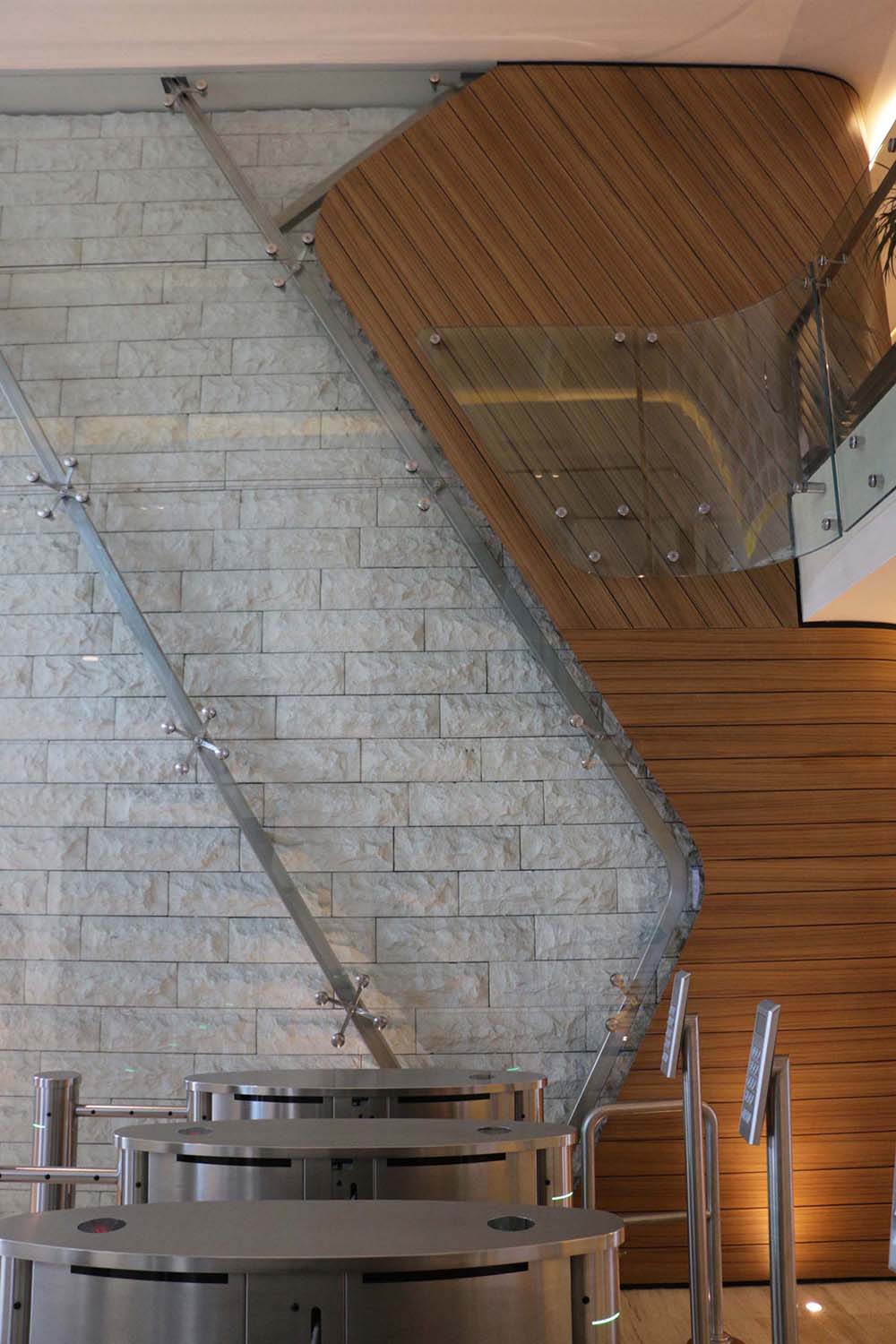 Spider Glass Facade - Adalıcam United Kingdom